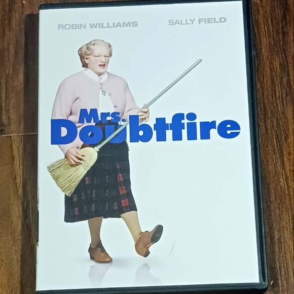 20th Century Fox | Media | Mrs Doubtfire On Dvd Robin Williams | Poshmark